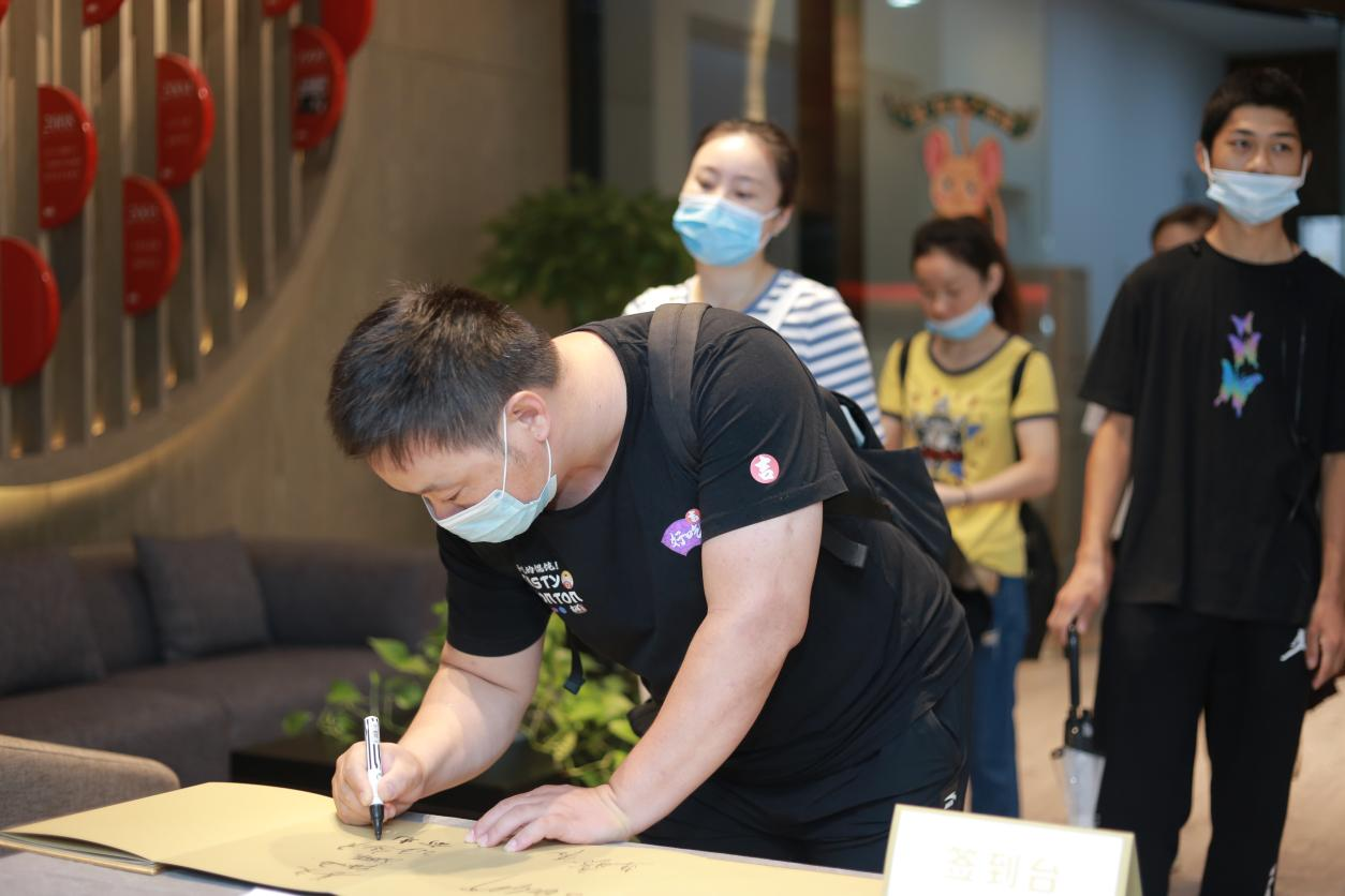 上海快餐店加盟多少钱？你需要关注的不只是成本_吉祥馄饨官网